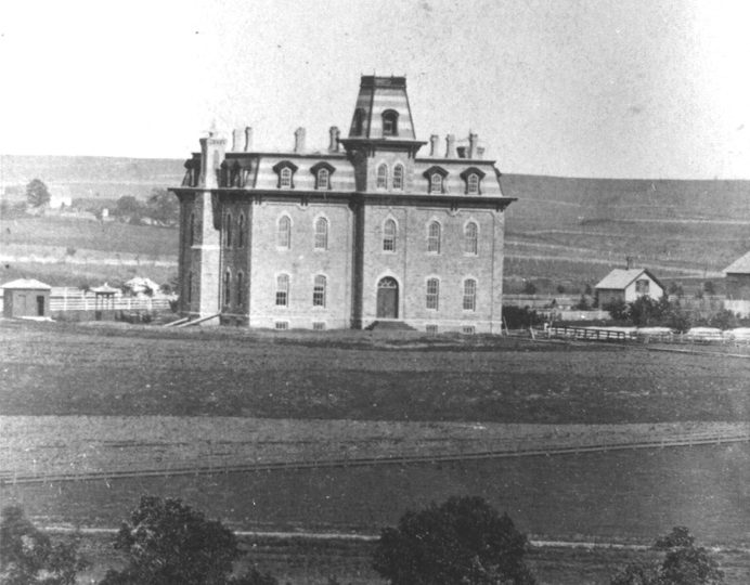 Carleton College Celebrates 140th Anniversary of its Founding – News