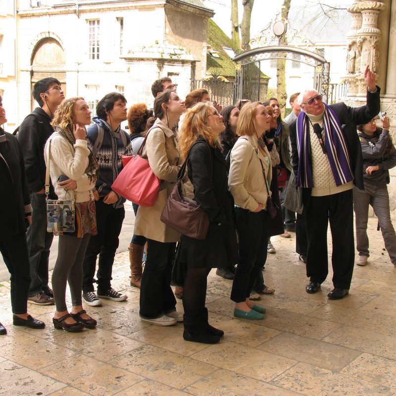 Photo Gallery – French and Francophone Studies in Paris – Carleton College