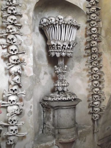 A Trip to Kutná Hora – Cross-Cultural Psychology in Prague – Carleton ...