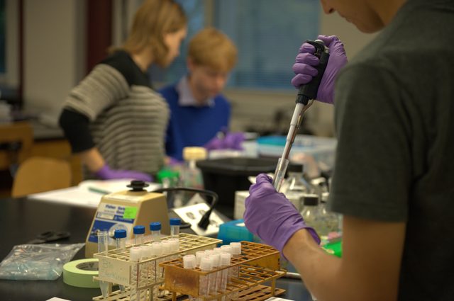 Science Strong - Carleton College